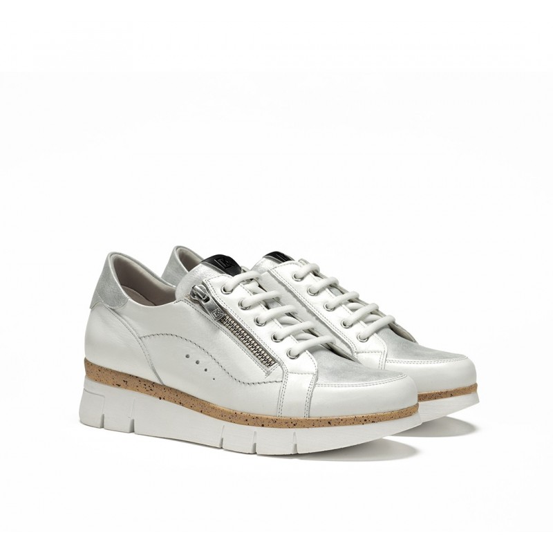 Deportivas de mujer Dorking India D9301 color blanco.